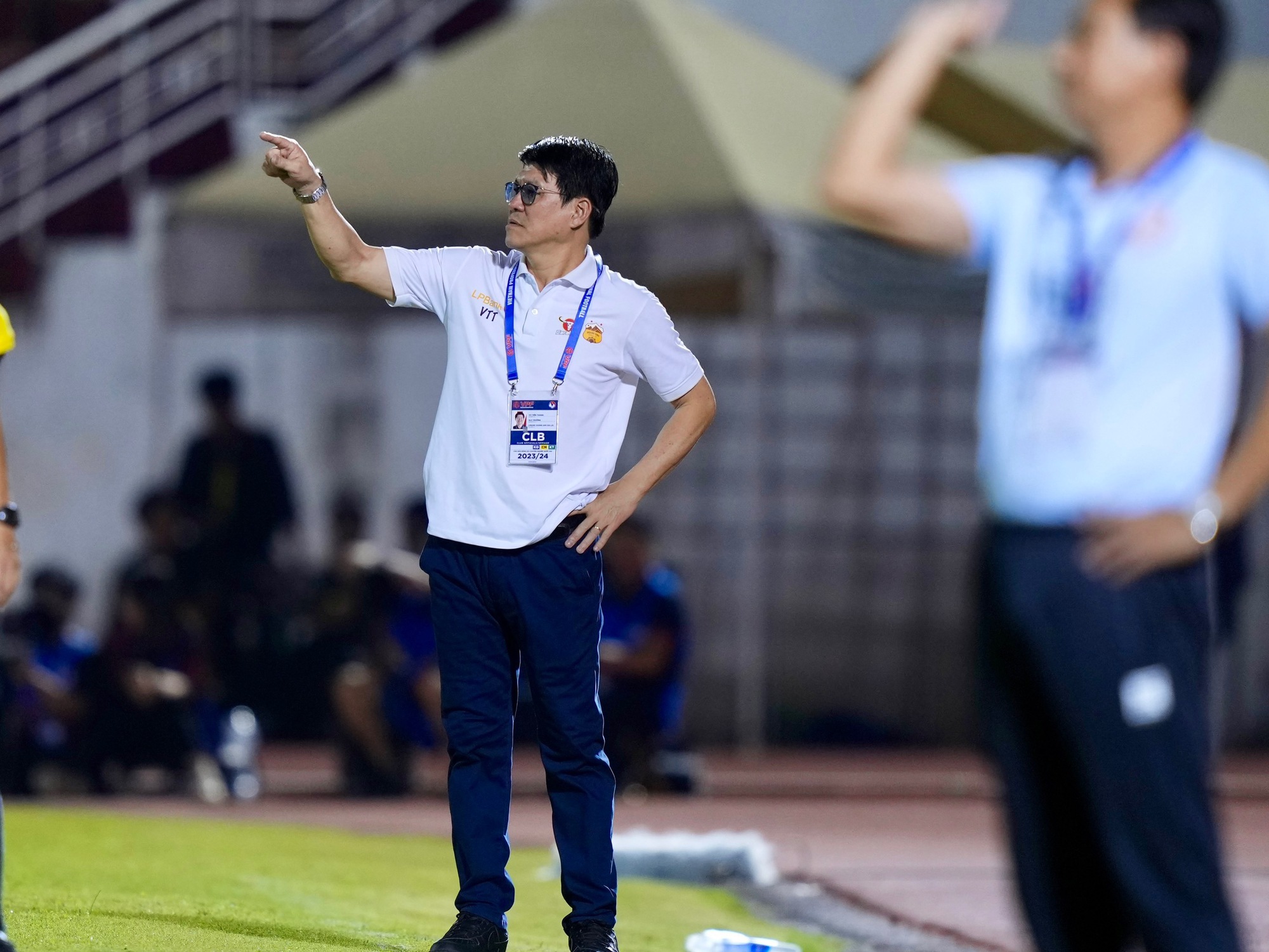 Coach Vu Tien Thanh was fined 20 million VND for defaming VFF and VPF - VIETNAM SPORTS NEWS