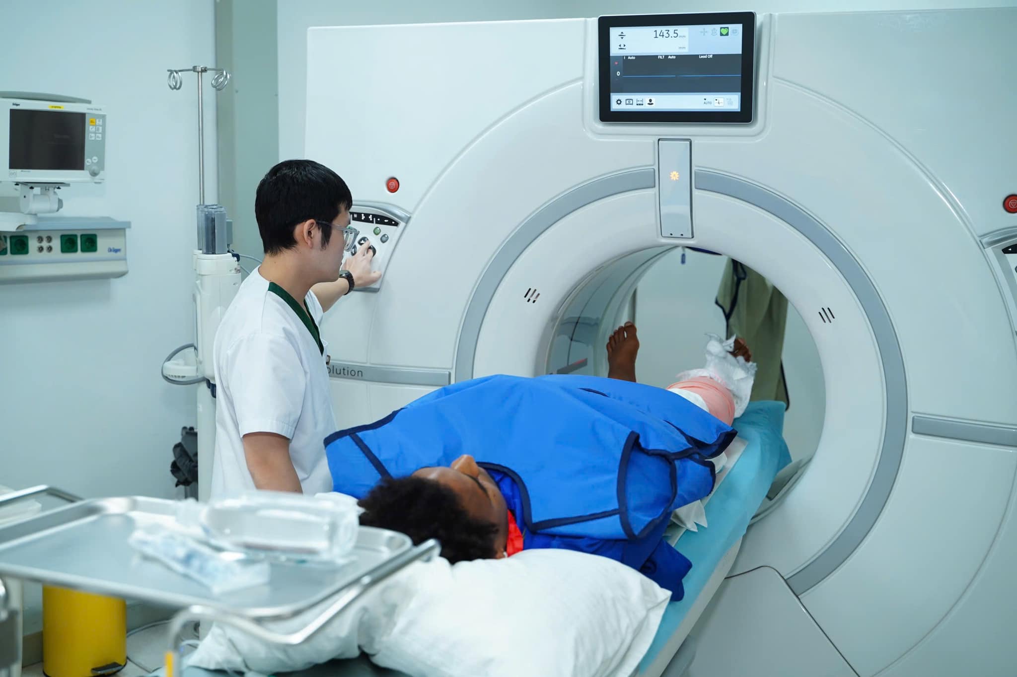 Xuan Son's injury is more serious than initially reported - VIETNAM ...